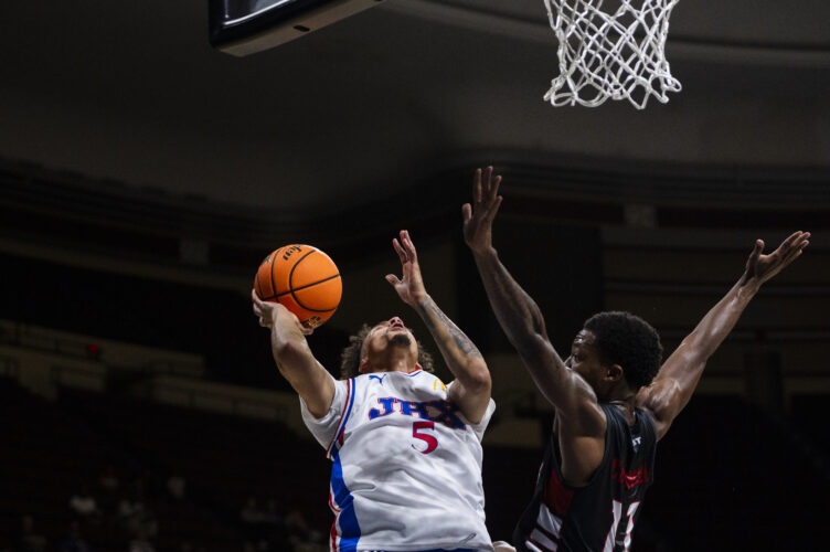 JHX Hoops relies on forwards in first-round TBT win over OffDaHook - KU Sports